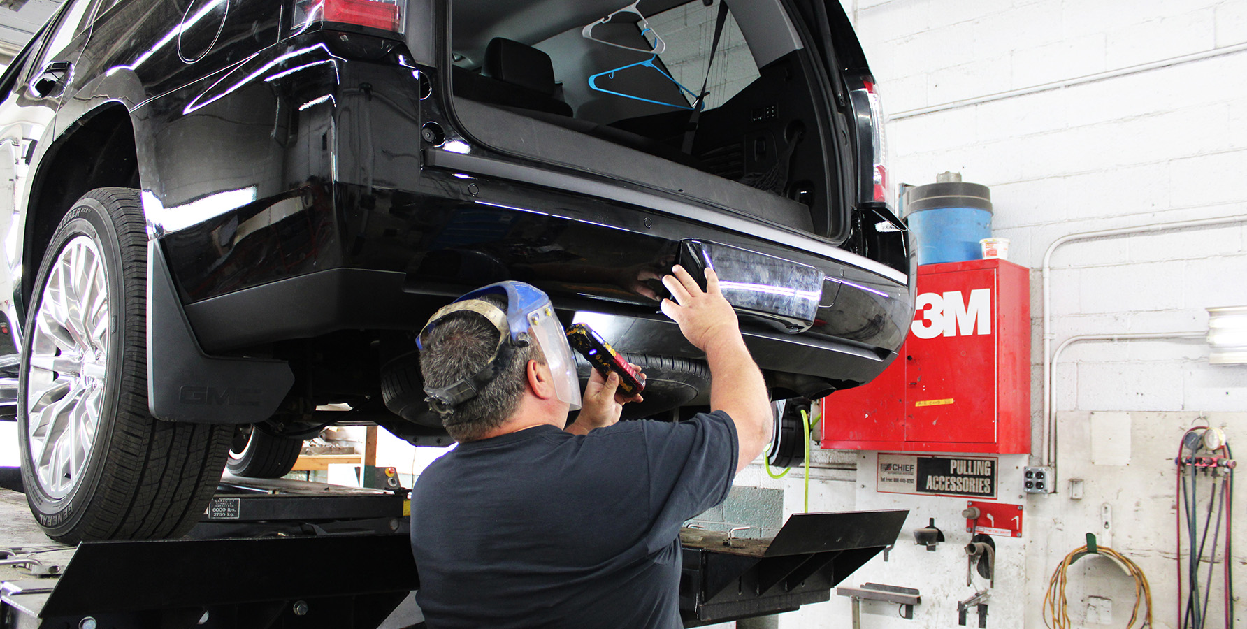 Oliver Auto Body - VIVE Collision